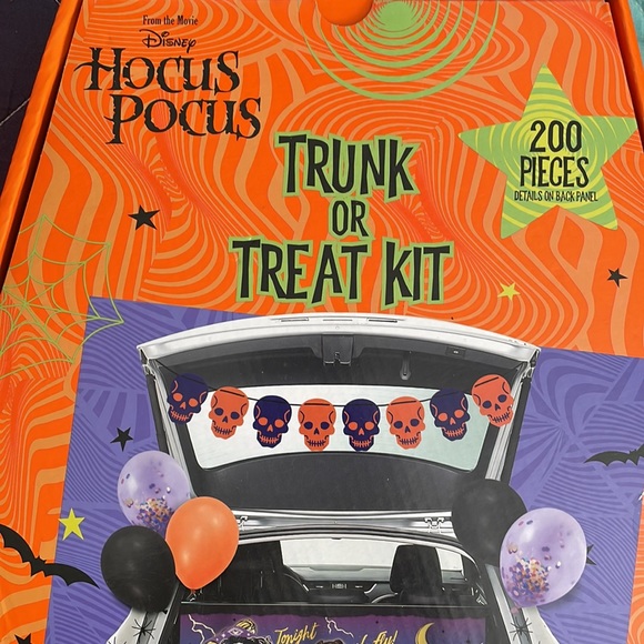 Disney | Party Supplies | Disneys Hocus Pocus Trunk Or Treat Kit | Poshmark